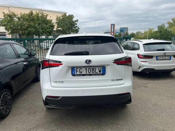 Balts Lexus NX 2016 Daugavpils, ar dzinēja tilpumu 2.50 L un nobraukumu 143 tūkst. km par 23500 €, foto 6 vietnē AUTOMOTO.COM.LV