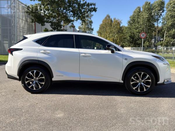 Lexus NX 2016 Rīga vietnē Balts Lexus NX 2016 Rīga, ar dzinēja tilpumu 2.50 L un nobraukumu 212 tūkst. km par 19490 €, foto 8 vietnē AUTOMOTO.COM.LV