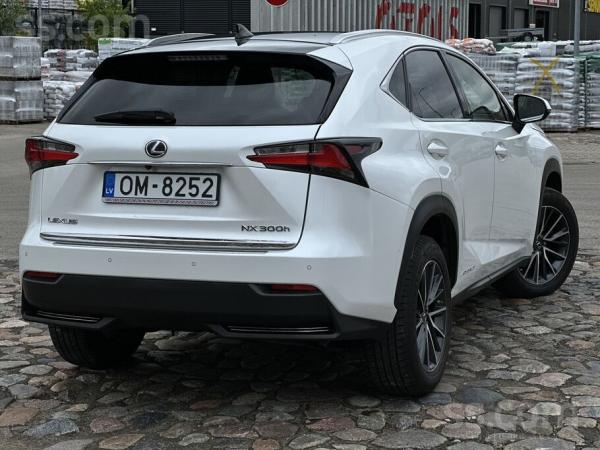 Balts Lexus NX 2017 Rīga, ar dzinēja tilpumu 2.50 L un nobraukumu 116 tūkst. km par 22100 €, foto 6 vietnē AUTOMOTO.COM.LV