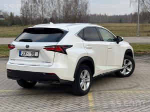 Balts Lexus NX 2017 Rīga, ar dzinēja tilpumu 2.50 L un nobraukumu 180 tūkst. km par 18500 €, foto 4 vietnē AUTOMOTO.COM.LV