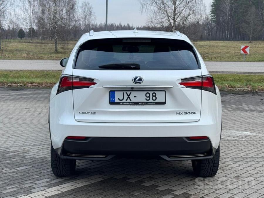 Balts Lexus NX 2017 Rīga, ar dzinēja tilpumu 2.50 L un nobraukumu 180 tūkst. km par 18500 €, foto 5 vietnē AUTOMOTO.COM.LV