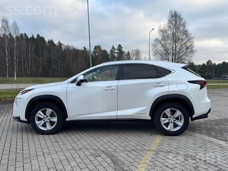Balts Lexus NX 2017 Rīga, ar dzinēja tilpumu 2.50 L un nobraukumu 180 tūkst. km par 18500 €, foto 8 vietnē AUTOMOTO.COM.LV