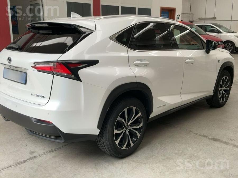 Balts Lexus NX 2017 Daugavpils, ar dzinēja tilpumu 2.50 L un nobraukumu 143 tūkst. km par 23250 €, foto 5 vietnē AUTOMOTO.COM.LV