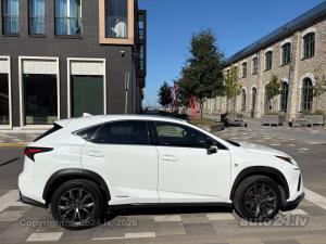 White Lexus NX 2018 in Tallinn, with an engine capacity of 2.50 L and mileage of 122 thousand km for 26500 €, photo 18 on AUTOMOTO.COM.LV