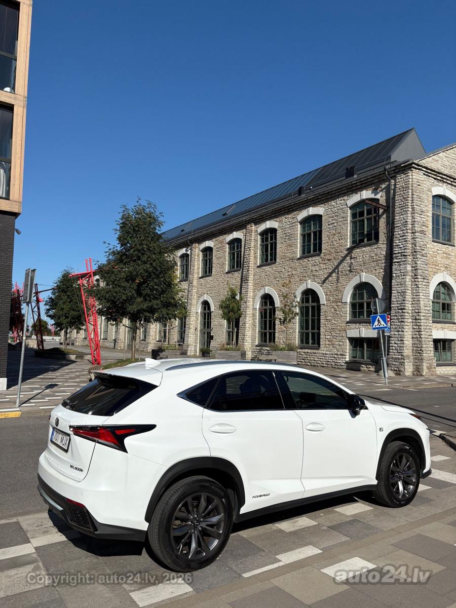 White Lexus NX 2018 in Tallinn, with an engine capacity of 2.50 L and mileage of 122 thousand km for 26500 €, photo 20 on AUTOMOTO.COM.LV
