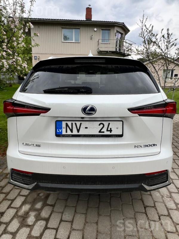 Balts Lexus NX 2019 Rīga, ar dzinēja tilpumu 2.50 L un nobraukumu 86 tūkst. km par 27600 €, foto 3 vietnē AUTOMOTO.COM.LV