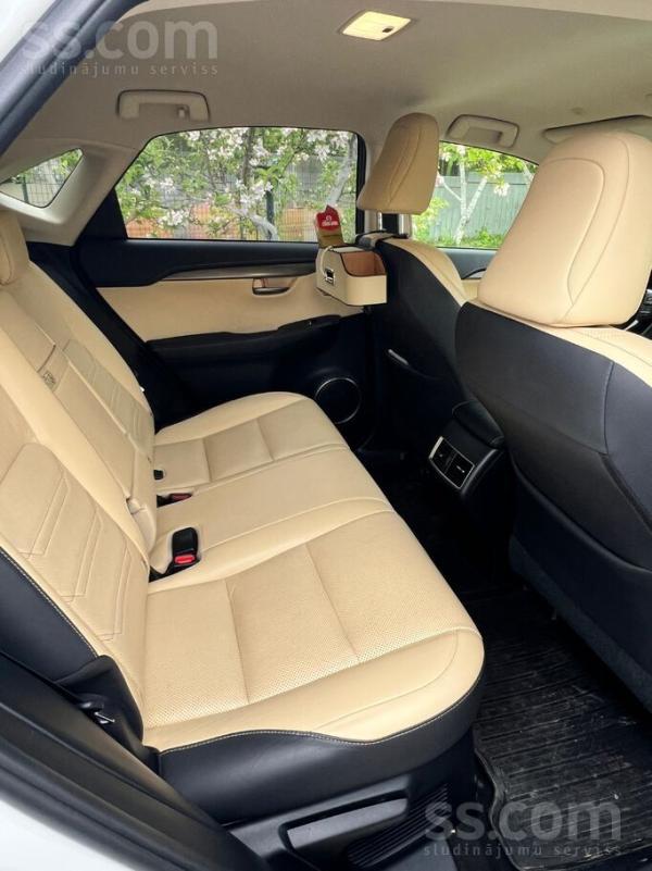 Balts Lexus NX 2019 Rīga, ar dzinēja tilpumu 2.50 L un nobraukumu 86 tūkst. km par 27600 €, foto 5 vietnē AUTOMOTO.COM.LV
