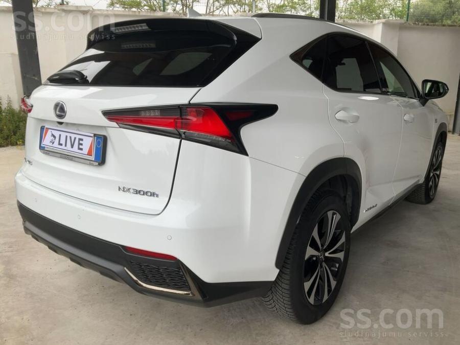 Balts Lexus NX 2019 Daugavpils, ar dzinēja tilpumu 2.50 L un nobraukumu 110 tūkst. km par 26700 €, foto 5 vietnē AUTOMOTO.COM.LV