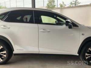 Balts Lexus NX 2019 Daugavpils, ar dzinēja tilpumu 2.50 L un nobraukumu 110 tūkst. km par 26700 €, foto 12 vietnē AUTOMOTO.COM.LV