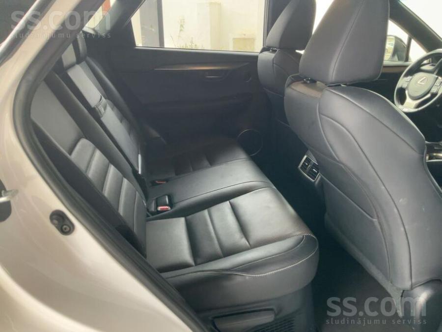 Balts Lexus NX 2019 Daugavpils, ar dzinēja tilpumu 2.50 L un nobraukumu 110 tūkst. km par 26700 €, foto 19 vietnē AUTOMOTO.COM.LV