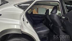 Balts Lexus NX 2019 Tallina, ar dzinēja tilpumu 2.50 L un nobraukumu 71 tūkst. km par 31995 €, foto 14 vietnē AUTOMOTO.COM.LV