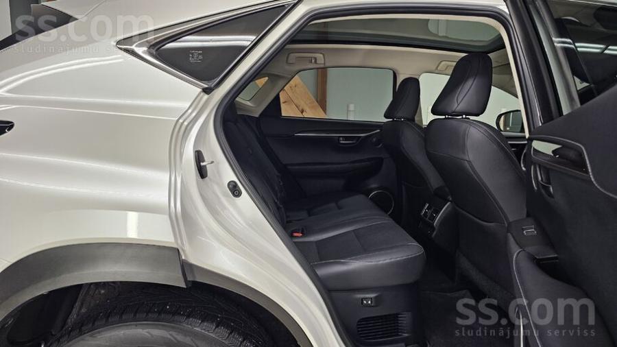 Balts Lexus NX 2019 Tallina, ar dzinēja tilpumu 2.50 L un nobraukumu 71 tūkst. km par 31995 €, foto 14 vietnē AUTOMOTO.COM.LV
