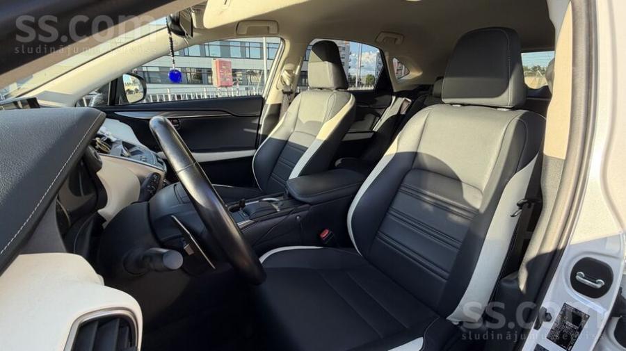 Белый Лексус НХ 2021 в Рига, объемом двигателя 2.50 л и пробегом 62 тыс. км за 32000 €, фото 13 на AUTOMOTO.COM.LV