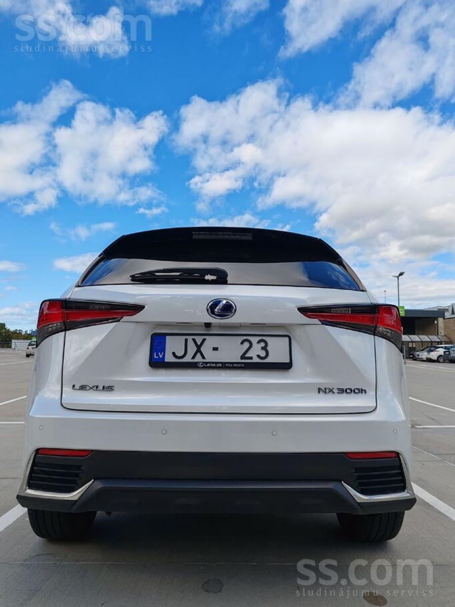 Balts Lexus NX 2021 Rīga, ar dzinēja tilpumu 2.50 L un nobraukumu 31 tūkst. km par 38500 €, foto 6 vietnē AUTOMOTO.COM.LV