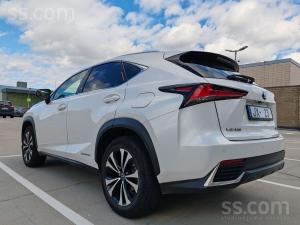 Balts Lexus NX 2021 Rīga, ar dzinēja tilpumu 2.50 L un nobraukumu 31 tūkst. km par 38500 €, foto 7 vietnē AUTOMOTO.COM.LV