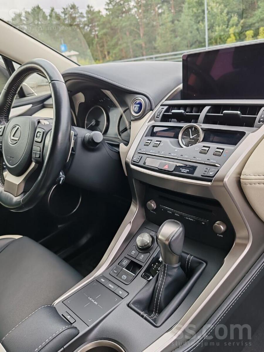 Balts Lexus NX 2021 Rīga, ar dzinēja tilpumu 2.50 L un nobraukumu 31 tūkst. km par 38500 €, foto 13 vietnē AUTOMOTO.COM.LV