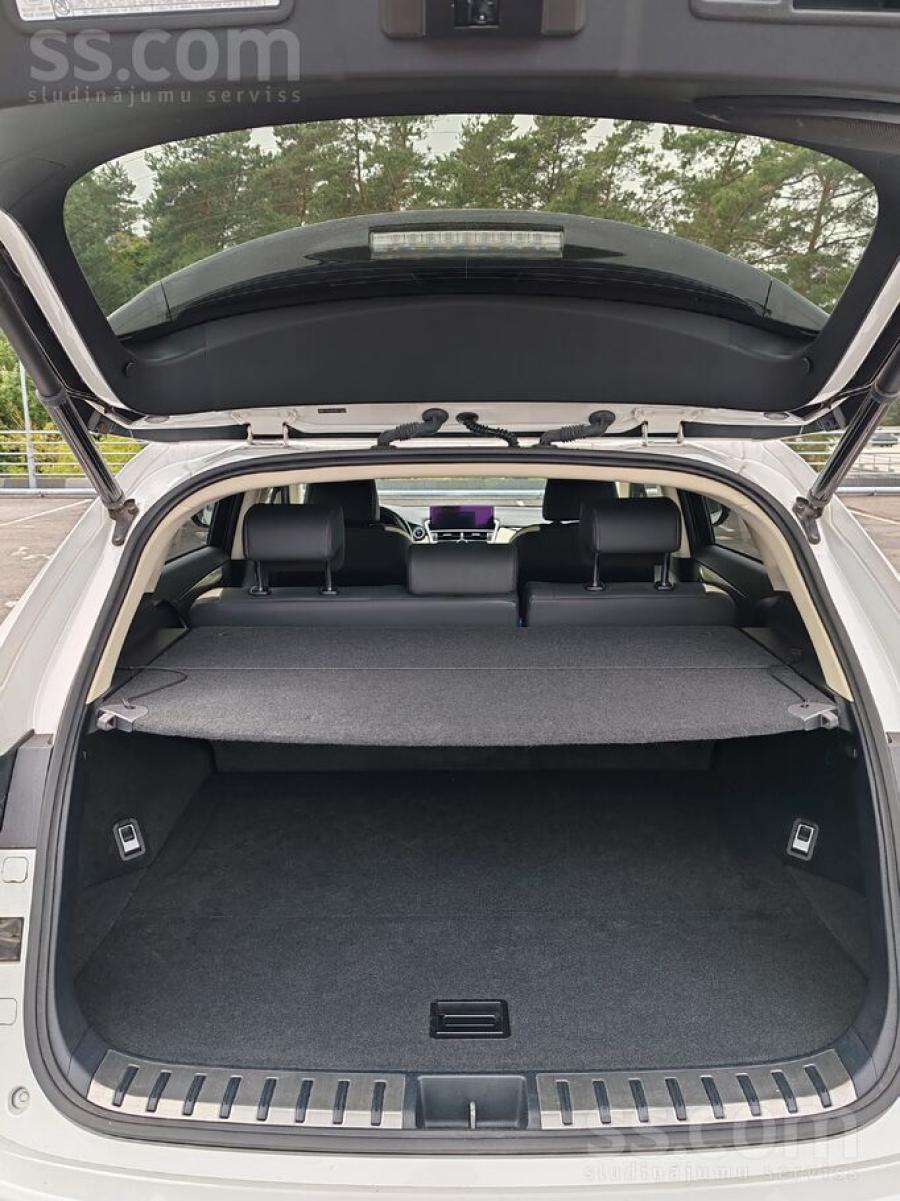 Balts Lexus NX 2021 Rīga, ar dzinēja tilpumu 2.50 L un nobraukumu 31 tūkst. km par 38500 €, foto 17 vietnē AUTOMOTO.COM.LV