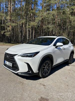 White Lexus NX 2022 in Jurmala, with an engine capacity of 2.50 L and mileage of 43 thousand km for 41500 €, photo  on AUTOMOTO.COM.LV