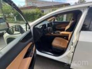 White Lexus NX 2022 in Riga, with an engine capacity of 2.50 L and mileage of 68 thousand km for 43000 €, photo 4 on AUTOMOTO.COM.LV