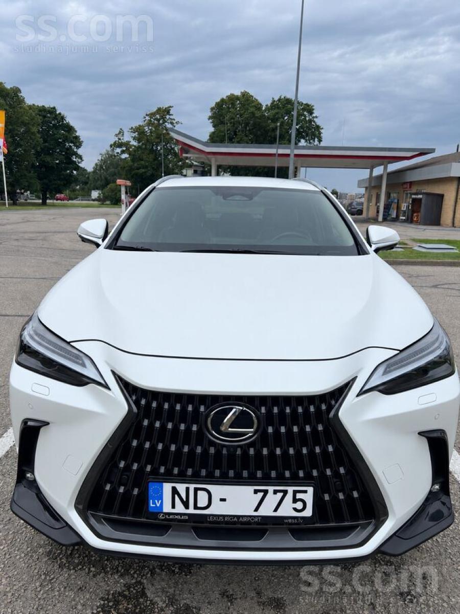 Balts Lexus NX 2022 Rīga, ar dzinēja tilpumu 2.50 L un nobraukumu 69 tūkst. km par 43000 €, foto 1 vietnē AUTOMOTO.COM.LV