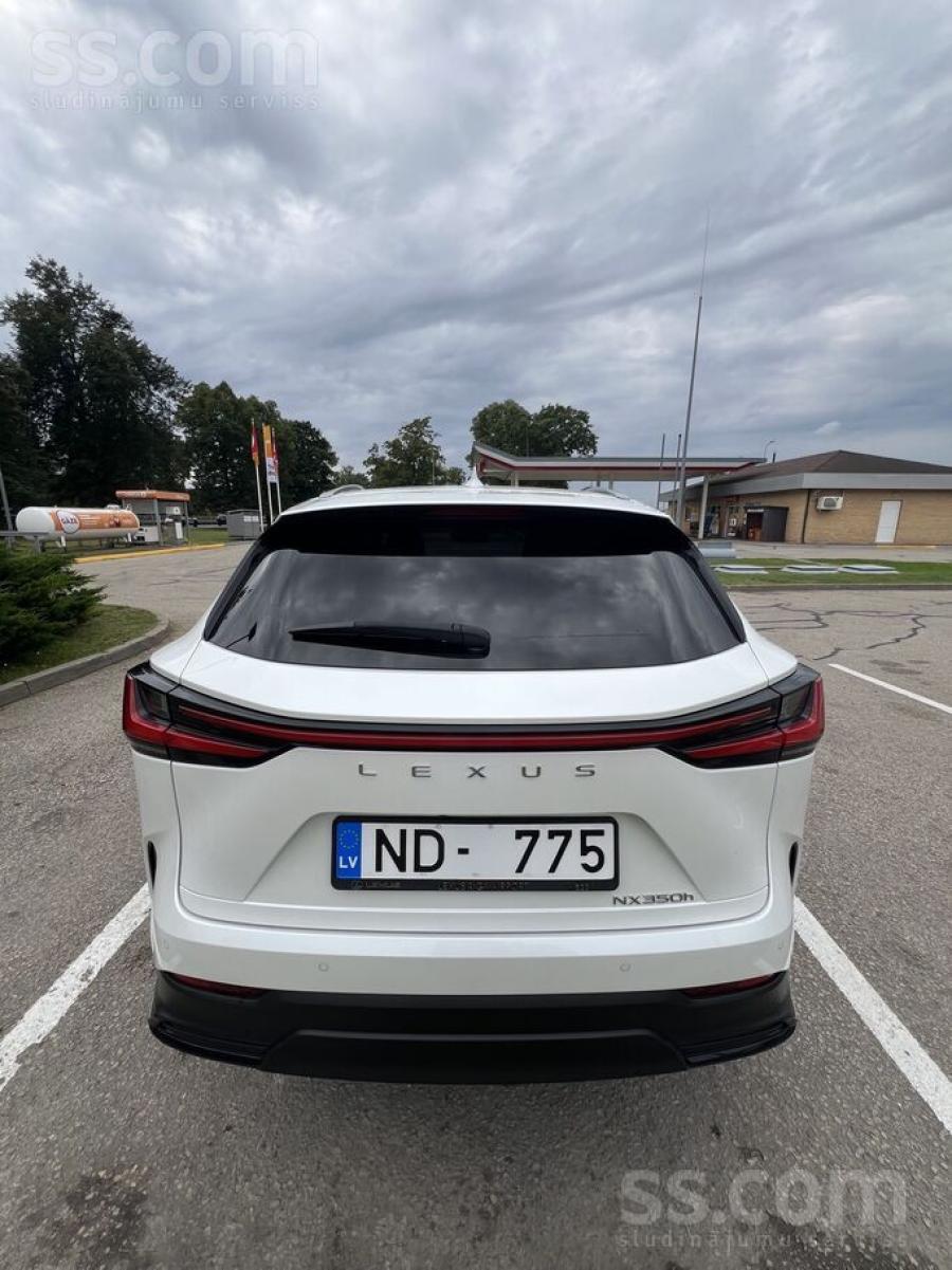 Balts Lexus NX 2022 Rīga, ar dzinēja tilpumu 2.50 L un nobraukumu 69 tūkst. km par 43000 €, foto 5 vietnē AUTOMOTO.COM.LV