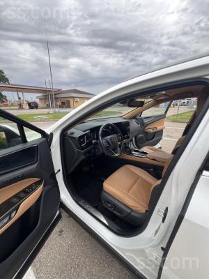 Balts Lexus NX 2022 Rīga, ar dzinēja tilpumu 2.50 L un nobraukumu 69 tūkst. km par 43000 €, foto 7 vietnē AUTOMOTO.COM.LV
