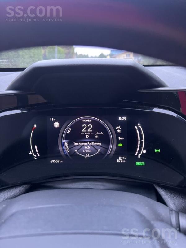 White Lexus NX 2022 in Riga, with an engine capacity of 2.50 L and mileage of 70 thousand km for 42500 €, photo 11 on AUTOMOTO.COM.LV