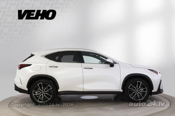 Balts Lexus NX 2023 Tallina, ar dzinēja tilpumu 2.50 L un nobraukumu 12 tūkst. km par 50900 €, foto 2 vietnē AUTOMOTO.COM.LV