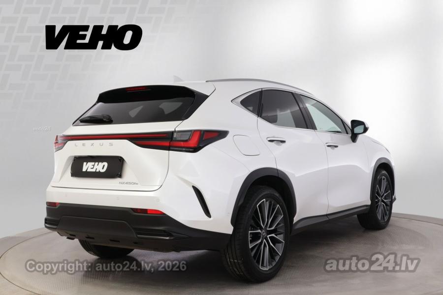 Balts Lexus NX 2023 Tallina, ar dzinēja tilpumu 2.50 L un nobraukumu 12 tūkst. km par 50900 €, foto 4 vietnē AUTOMOTO.COM.LV