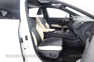Balts Lexus NX 2023 Tallina, ar dzinēja tilpumu 2.50 L un nobraukumu 12 tūkst. km par 50900 €, foto 9 vietnē AUTOMOTO.COM.LV