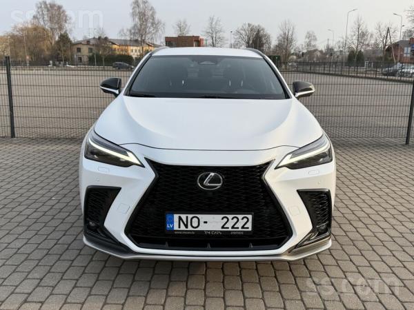 Белый Лексус НХ 2023 в Елгава, объемом двигателя 2.50 л и пробегом 93 тыс. км за 44500 €, фото 5 на AUTOMOTO.COM.LV