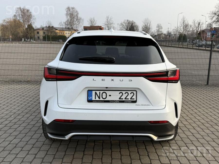 Balts Lexus NX 2023 Jelgava, ar dzinēja tilpumu 2.50 L un nobraukumu 93 tūkst. km par 44500 €, foto 7 vietnē AUTOMOTO.COM.LV