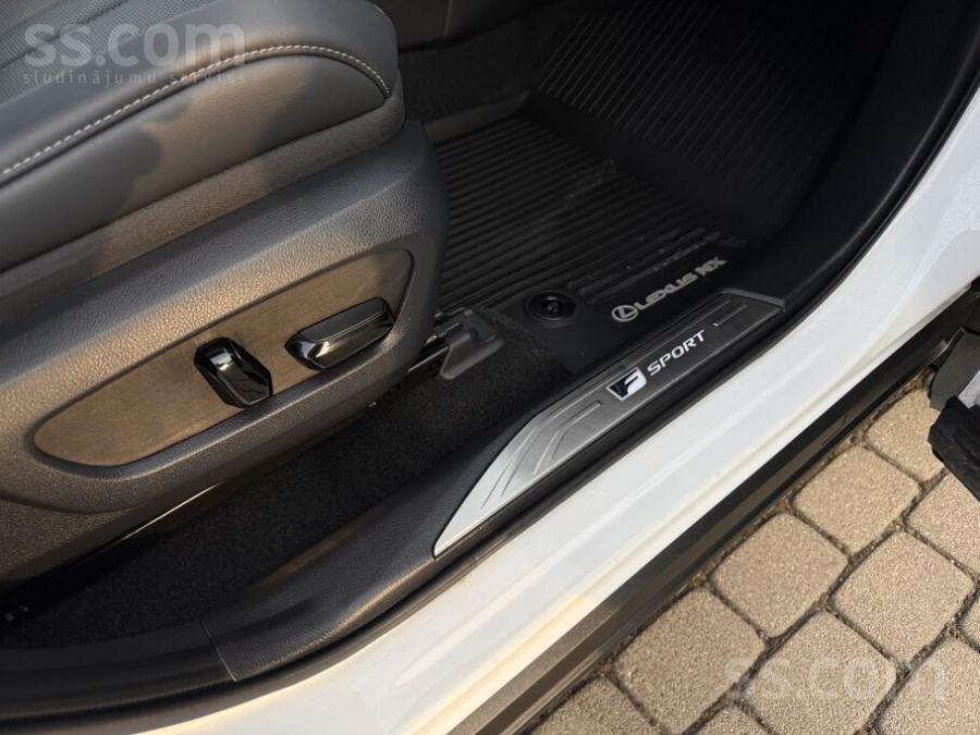 Balts Lexus NX 2023 Jelgava, ar dzinēja tilpumu 2.50 L un nobraukumu 93 tūkst. km par 44500 €, foto 15 vietnē AUTOMOTO.COM.LV