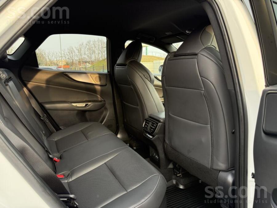 Balts Lexus NX 2023 Jelgava, ar dzinēja tilpumu 2.50 L un nobraukumu 93 tūkst. km par 44500 €, foto 16 vietnē AUTOMOTO.COM.LV
