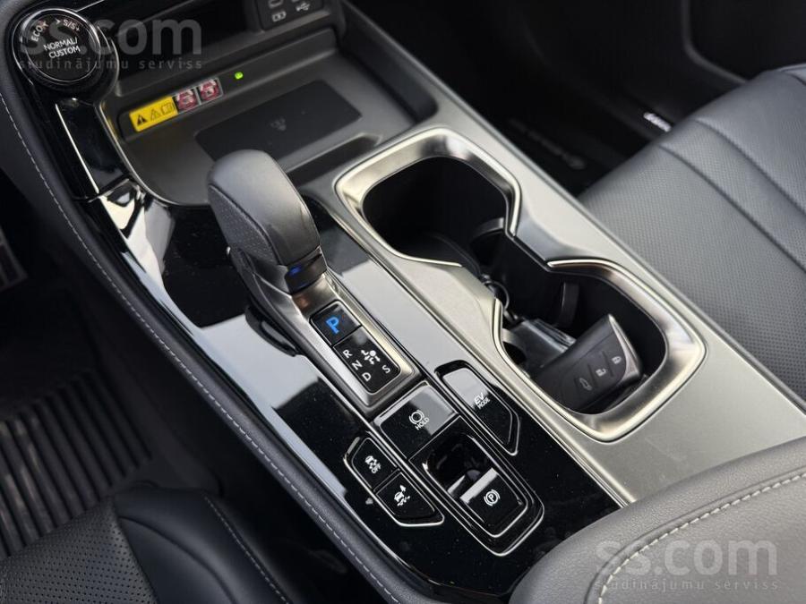 Balts Lexus NX 2023 Jelgava, ar dzinēja tilpumu 2.50 L un nobraukumu 93 tūkst. km par 44500 €, foto 24 vietnē AUTOMOTO.COM.LV