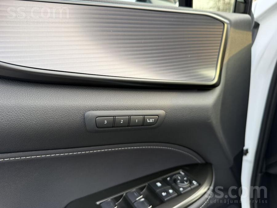 Balts Lexus NX 2023 Jelgava, ar dzinēja tilpumu 2.50 L un nobraukumu 93 tūkst. km par 44500 €, foto 31 vietnē AUTOMOTO.COM.LV