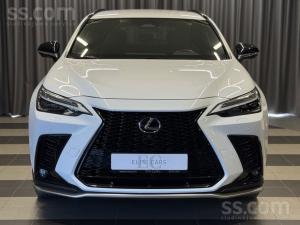 White Lexus NX 2023 in Riga, with an engine capacity of 2.50 L and mileage of 96 thousand km for 44990 €, photo 3 on AUTOMOTO.COM.LV