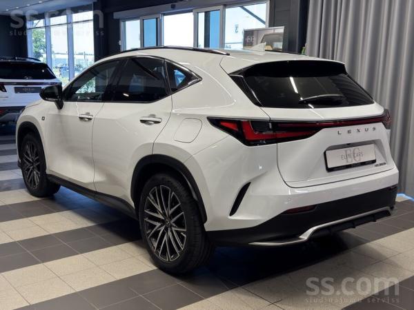Balts Lexus NX 2023 Rīga, ar dzinēja tilpumu 2.50 L un nobraukumu 96 tūkst. km par 44990 €, foto 6 vietnē AUTOMOTO.COM.LV