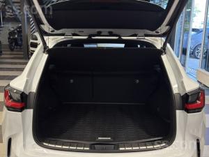 White Lexus NX 2023 in Riga, with an engine capacity of 2.50 L and mileage of 96 thousand km for 44990 €, photo 8 on AUTOMOTO.COM.LV