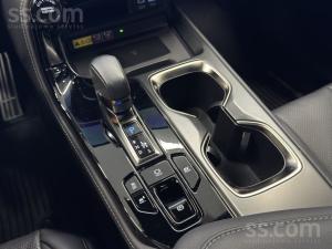 White Lexus NX 2023 in Riga, with an engine capacity of 2.50 L and mileage of 96 thousand km for 44990 €, photo 23 on AUTOMOTO.COM.LV