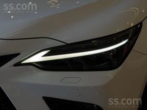 White Lexus NX 2023 in Riga, with an engine capacity of 2.50 L and mileage of 96 thousand km for 44990 €, photo 25 on AUTOMOTO.COM.LV