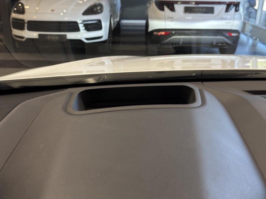 White Lexus NX 2023 in Riga, with an engine capacity of 2.50 L and mileage of 96 thousand km for 44990 €, photo 23 on AUTOMOTO.COM.LV