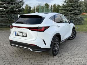 Balts Lexus NX 2023 Jelgava, ar dzinēja tilpumu 2.50 L un nobraukumu 100 tūkst. km par 42800 €, foto 5 vietnē AUTOMOTO.COM.LV