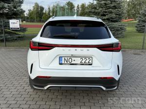 Balts Lexus NX 2023 Jelgava, ar dzinēja tilpumu 2.50 L un nobraukumu 100 tūkst. km par 42800 €, foto 7 vietnē AUTOMOTO.COM.LV