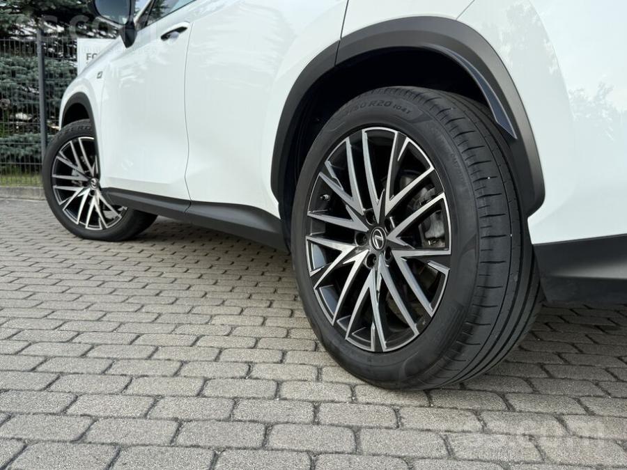 Balts Lexus NX 2023 Jelgava, ar dzinēja tilpumu 2.50 L un nobraukumu 100 tūkst. km par 42800 €, foto 9 vietnē AUTOMOTO.COM.LV