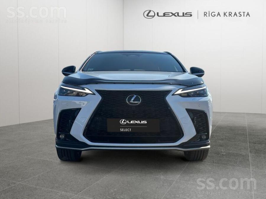 White Lexus NX 2024 in Riga, with an engine capacity of 2.50 L and mileage of 15 thousand km for 65900 €, photo 5 on AUTOMOTO.COM.LV