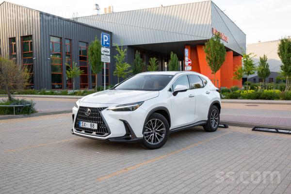 Balts Lexus NX 2024 Rīga, ar dzinēja tilpumu 2.50 L un nobraukumu 34 tūkst. km par 59700 €, foto 1 vietnē AUTOMOTO.COM.LV