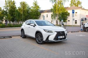 Balts Lexus NX 2024 Rīga, ar dzinēja tilpumu 2.50 L un nobraukumu 34 tūkst. km par 59700 €, foto 4 vietnē AUTOMOTO.COM.LV