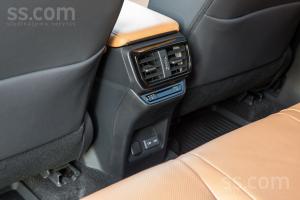 Balts Lexus NX 2024 Rīga, ar dzinēja tilpumu 2.50 L un nobraukumu 34 tūkst. km par 59700 €, foto 15 vietnē AUTOMOTO.COM.LV