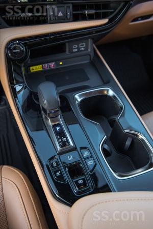 Balts Lexus NX 2024 Rīga, ar dzinēja tilpumu 2.50 L un nobraukumu 34 tūkst. km par 59700 €, foto 20 vietnē AUTOMOTO.COM.LV